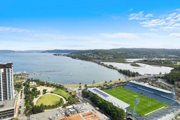 Luxury Sky Home With Stunning Water Views - Gosford
