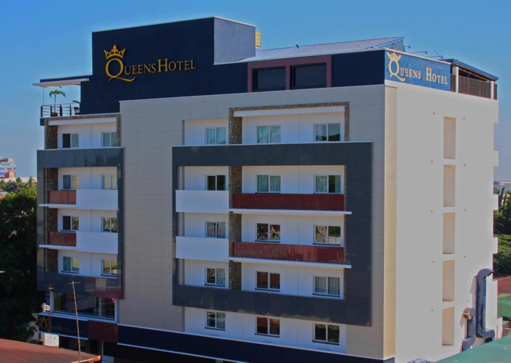 Queens Hotel Angeles City - Ángeles