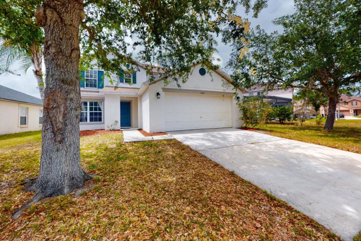 Dog-friendly Home With Lake Views, Ping-pong, Air Hockey, Streaming, W/d, & Ac - Kissimmee, FL