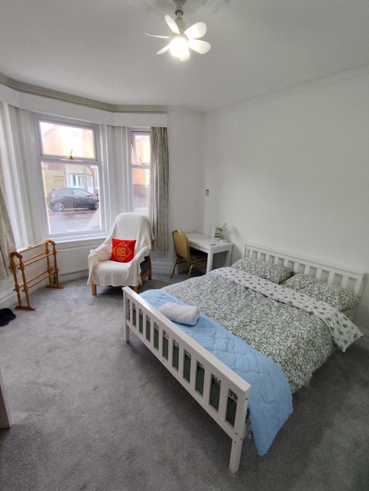 Double Room In Winton - Sandbanks