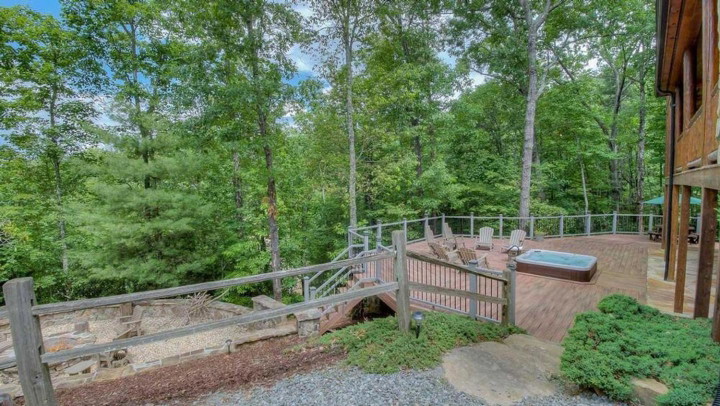 Laurel Valley Lodge- Pet Friendly | Outdoor Fire Pit & Fireplace | Game Room - Blue Ridge, GA