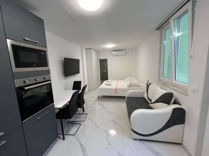New Comfort Studio Apartment - Dugi Rat