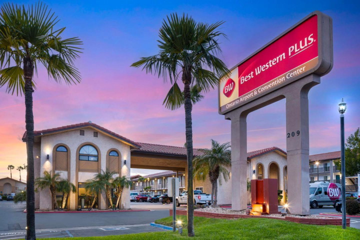 Best Western Plus Ontario Airport & Convention Center - Fontana, CA
