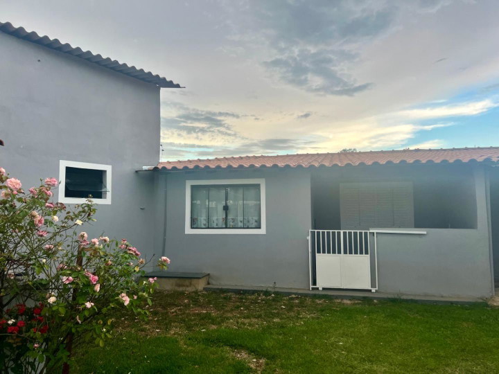 Casa Para Locação Em Socorro - Socorro