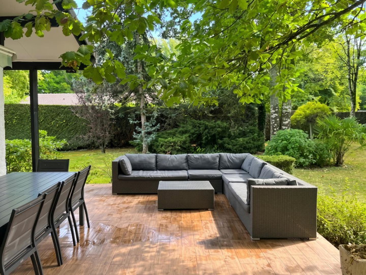 Maison De Charme à Savigny-sur-clairis Avec Piscine Et Sauna. - Courtenay