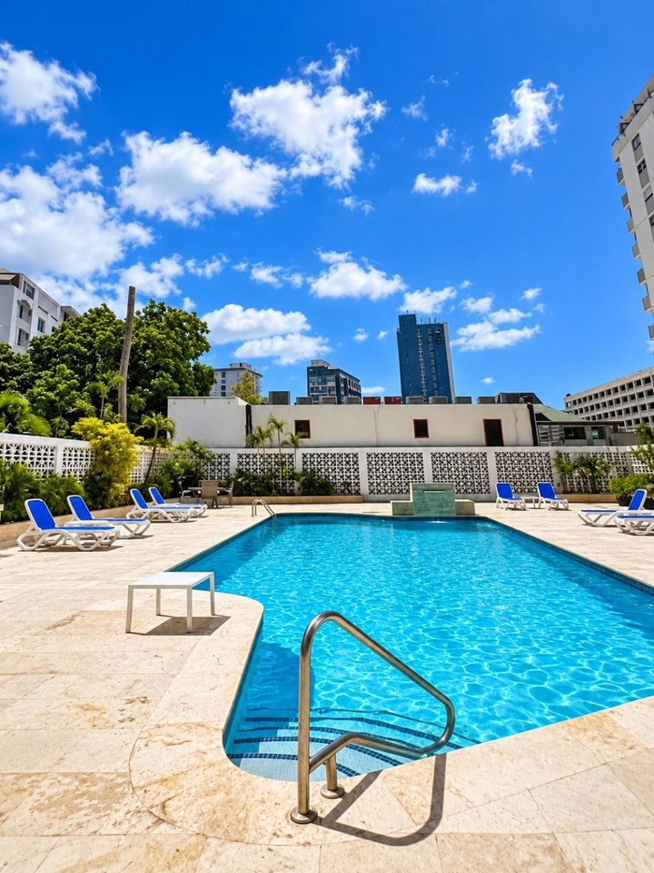 Walk To Beach • Pool + Gym Access • Balcony - San Juan, Puerto Rico