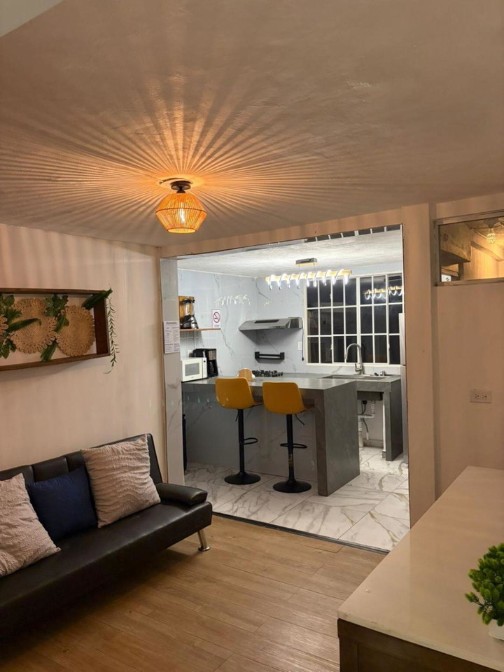 Villa Napoli Apartment Suites - Santa Ana