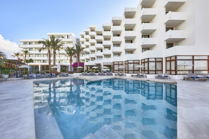 Hotel Tres Torres - Santa Eulària des Riu