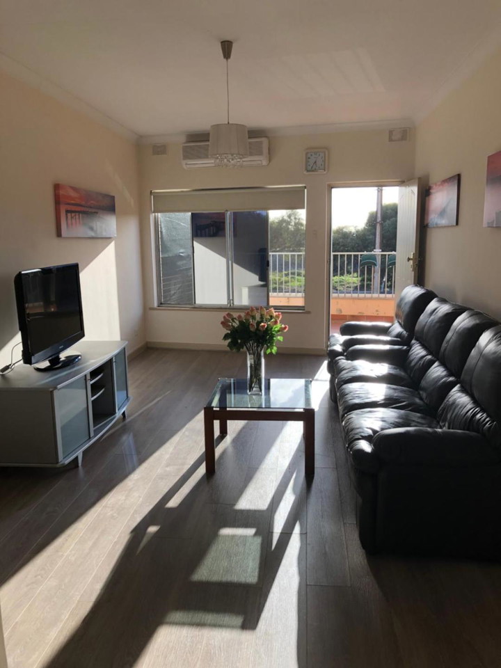 Beach Side Holiday Unit - Adelaide
