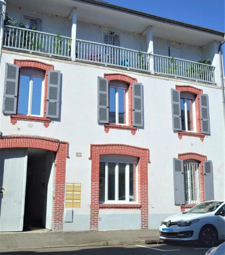 Tarbes Immeuble Résidentiel Labelisé Et Classé Proche Des Halles Marcadieu Et Brauhauban Et Du Parc Des Expositions - Appartements Appaloosa T2 Rdc Et Pyrénéa T2 Au 1er éTage Avec Terrasse Couverte -Parking Gratuit- - Tarbes