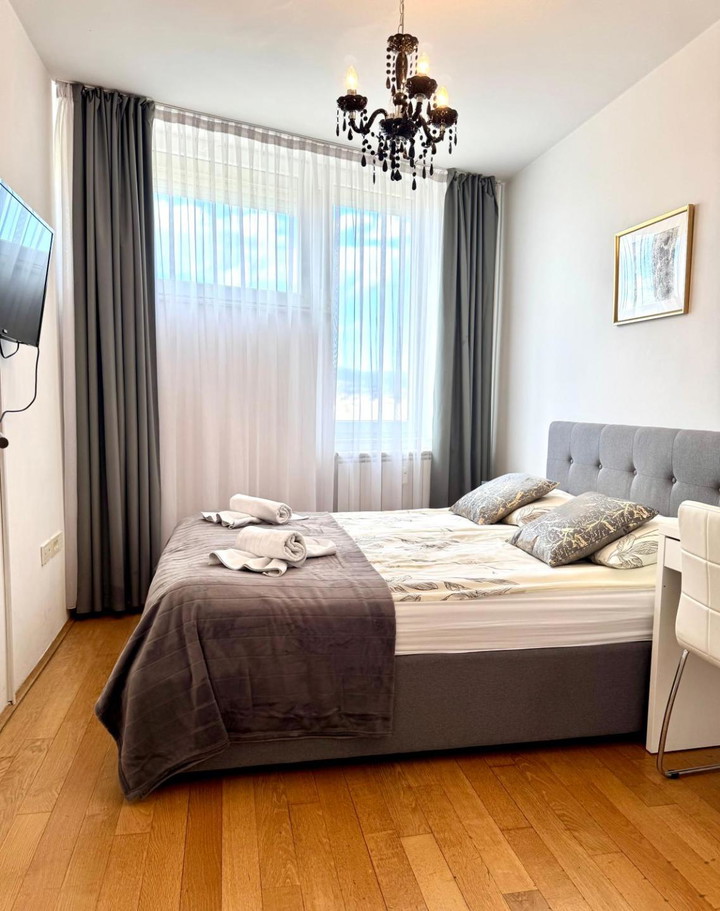 Cozy Place Near Bus And Railway Station With Common Kitchen, Bathroom And Toilet - Zagreb