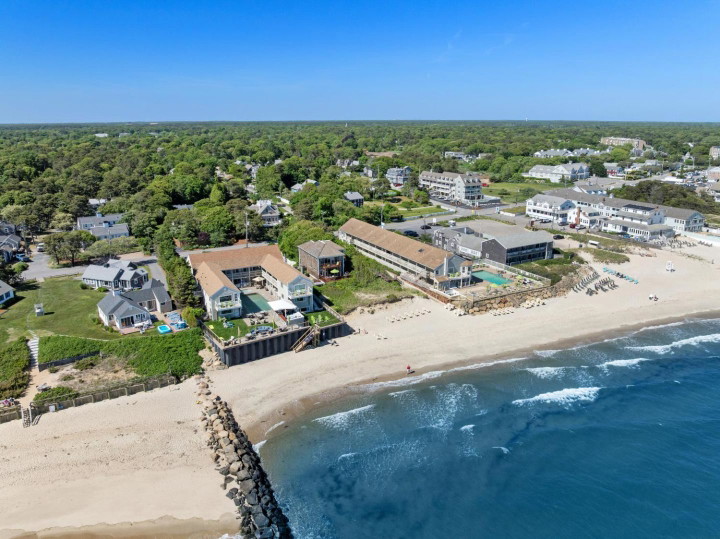 The Corsair & Cross Rip Oceanfront - Dennis, MA