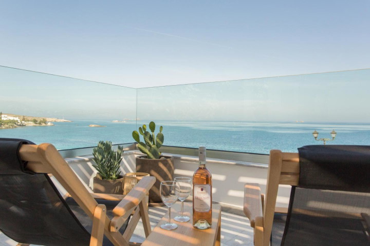 Satsi’s Premium Seascape-2 Min From The Beach&town - Paros