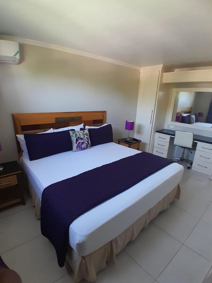 Contemporary One Bedroom At Sandcastles - Jamaica