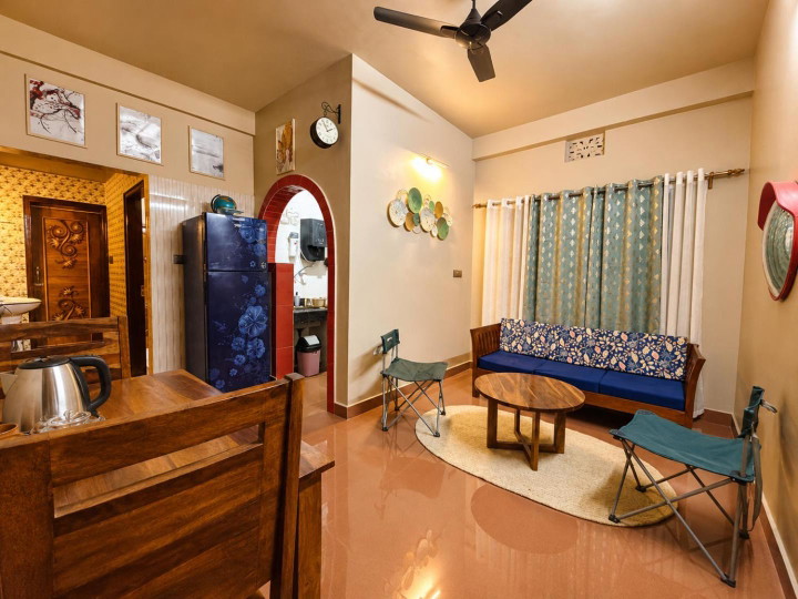 Aaroma Homez Ac 1bhk With Balcony - China
