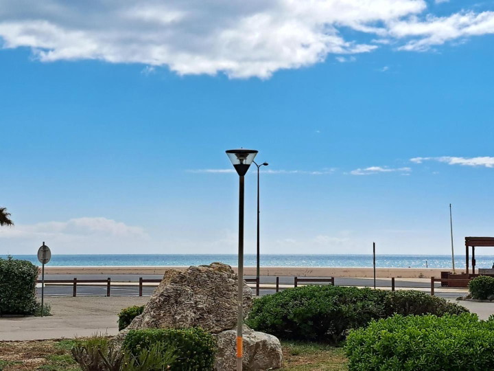 T2 4 Personnes Entièrement Rénové Narbonne Plage Front De Mer à 50 M De La Mer Avec Parking Privatif, Climatisation, Et Machine à Laver Séchante - Saint-Pierre-la-Mer