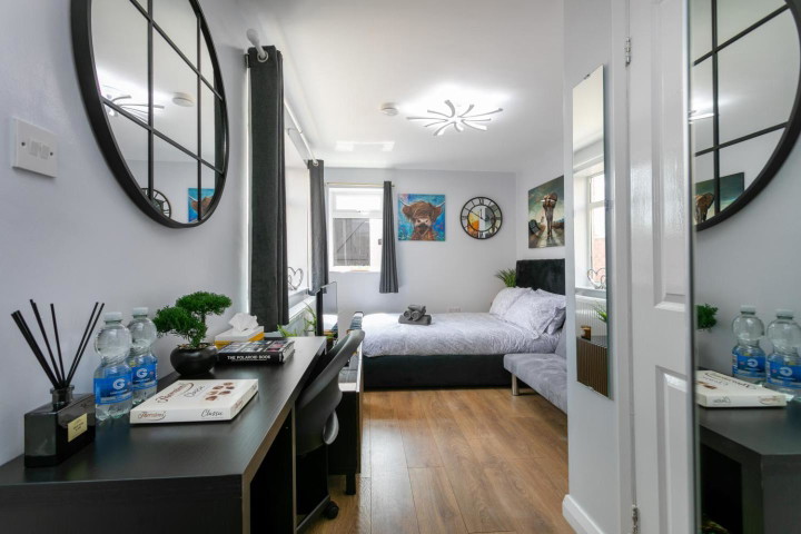 The Ashcroft - Stylish Luxury Studio Near City Centre - Free Parking - Leicester