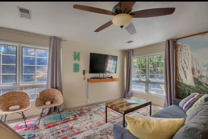Hillside Bungalow - Walking Distance To Downtown - Mariposa, CA
