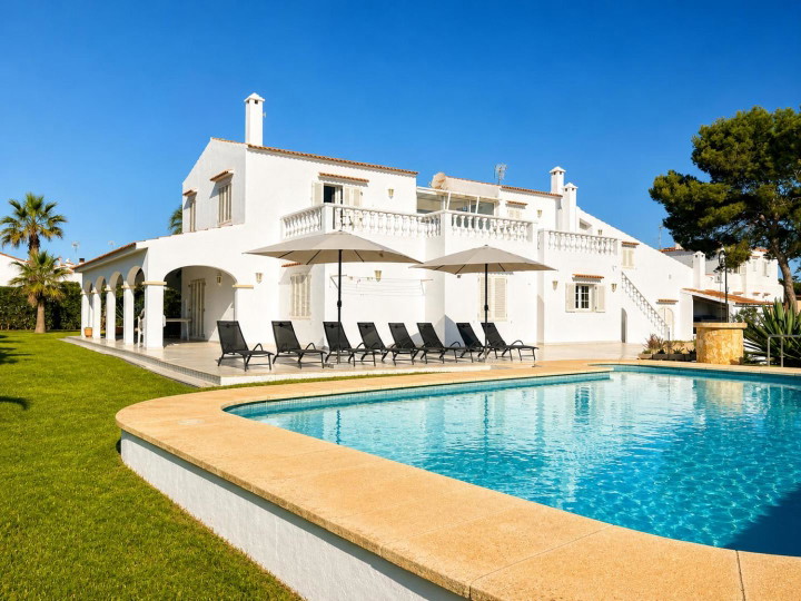 Villa Savanna Spacious Villa With Private Pool Near The Beach - Minorque