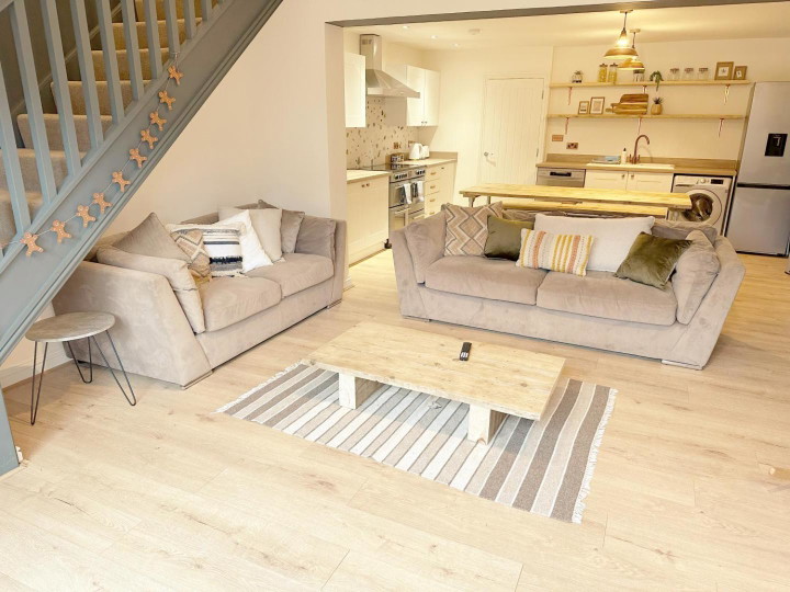 Cotswolds-stroud-4 Bed Home-sleeps 10-work Or Leisure - Stroud