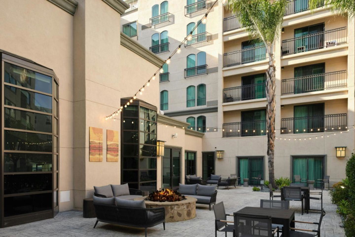 Courtyard By Marriott Los Angeles Pasadena Old Town - 알람브라