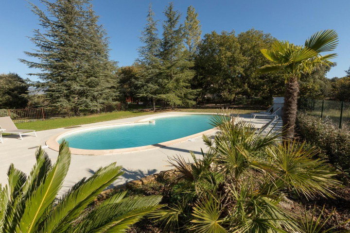 Rouleraventoux, Gîte Sportif Avec Piscine, Sauna, Salle De Sport, Jardin - Bédoin
