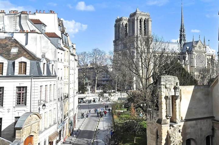 Charming Two Bedroom With Ac At Notre - Dame - Rue de Rivoli