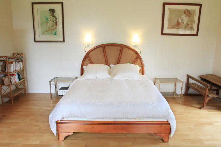 Chambres D'hôtes De Charme Dans Un Vignoble - Aquitaine