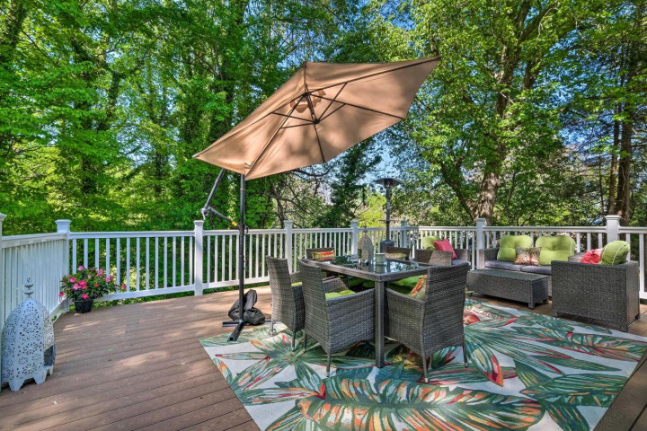Adorable Beach Cottage W/ Hot Tub & Tropical Bar! - Chesapeake Beach, MD