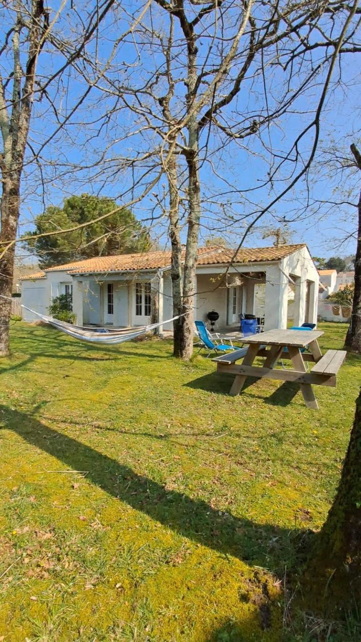 Maison à 8 Min à Pied De La Plage Avec Jardin Clos Et Ombragé - La Brée-les-Bains