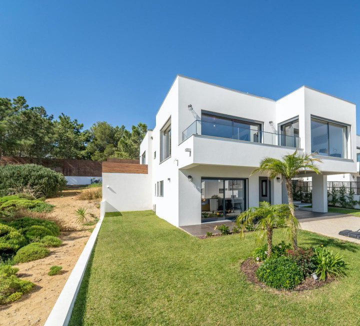 As Andorinhas - Walking Distance To Monte Clerigo And Amoreira Beaches - Aljezur