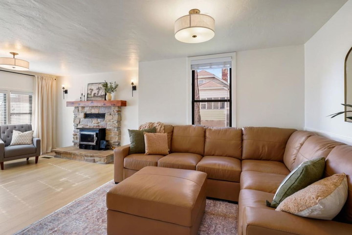 Family-friendly 4br Provo Home Near Provo Airport - Vineyard, UT