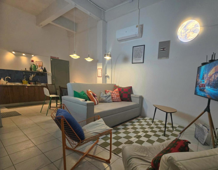Dramatic Exit Bangkok - Cozy Loft House Near Suvarnabhumi Airport - Aéroport Suvarnabhumi de Bangkok (BKK)