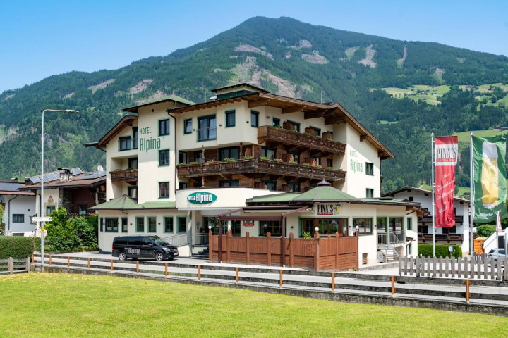 Hotel Alpina - Stumm