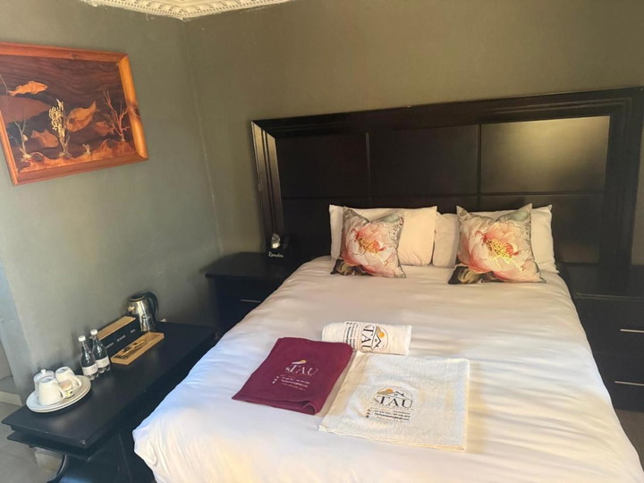 Tau Guesthouse - 