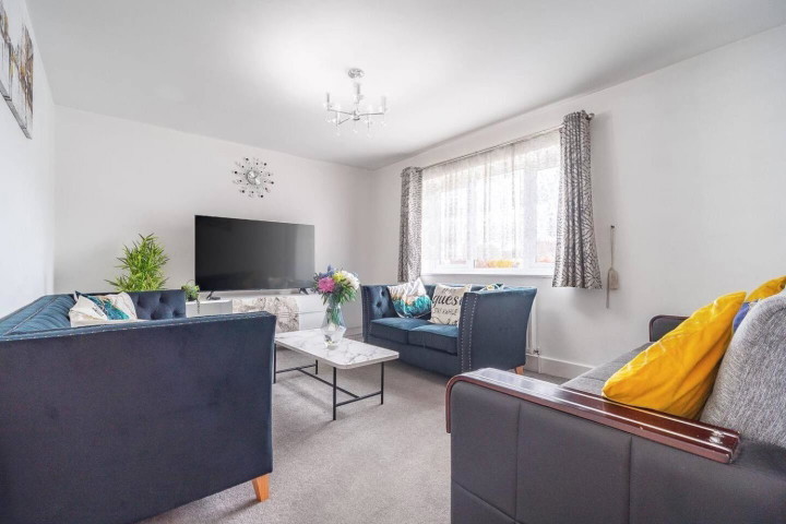 3 Bedroom Spacious Bella Range Homes - Dagenham