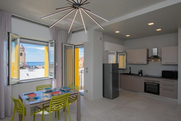 Varicottis Home - Casa Vacanza A 2 Minuti Dal Mare - Noli