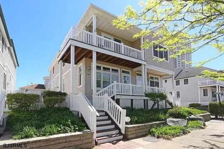 Seaside Serenity Ac- Newly Updated Ocean View Home -3 Bed 2 Bath - Atlantic City, NJ