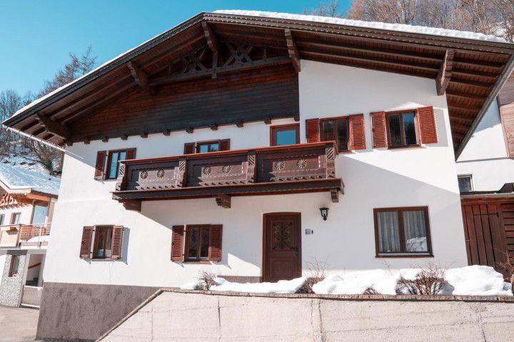 Traditionell-modernes Haus In Hötting - Innsbruck