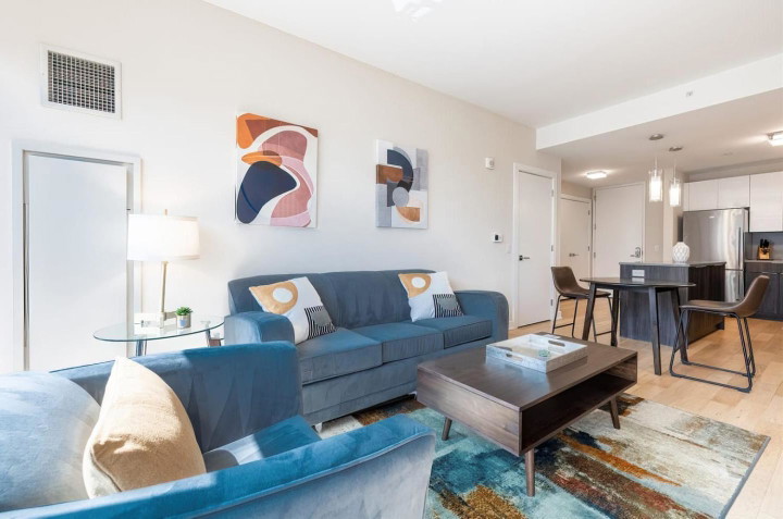 Luxury Apt With Pool - Norwalk, CT