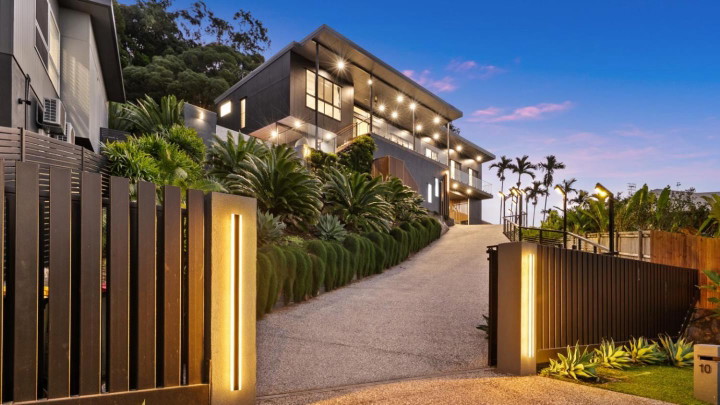 Palm Cove Home With Pool And Sauna At Sea-renity - Cairns