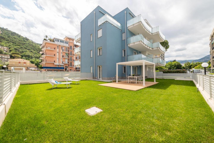 Giardino Al Mare - Bilocale Con Piscina E Grande Giardino A Due Passi Dal Mare - Loano
