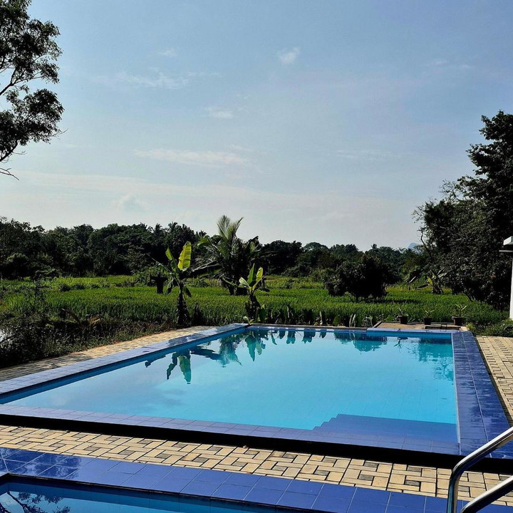 One Step Castle Resort - Sri Lanka