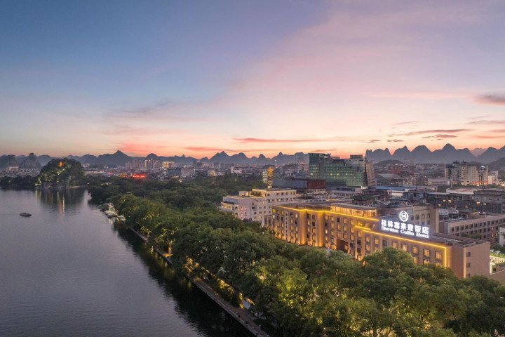 Sheraton Guilin Hotel & Elephant Trunk Hill & Li River Scenic Area - Guilin