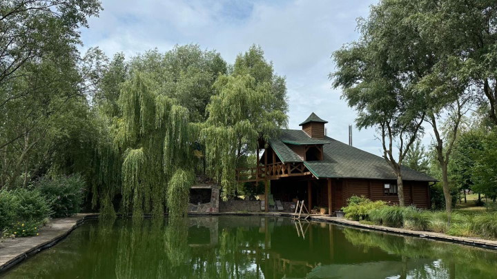 Sosnivka Lake House - Ukraine
