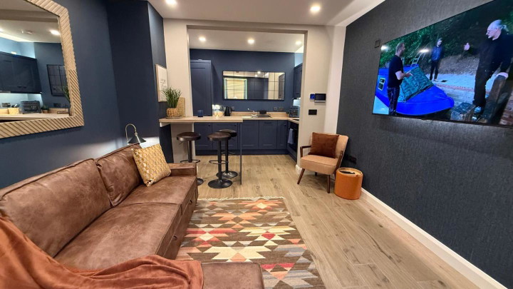 Urban Oaks Stylish City Centre Living - Derry