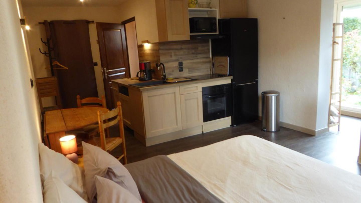 Les Pucines Studio Standing 29 M2 Rez De Jardin Climatisation Plein Sud - Ollioules