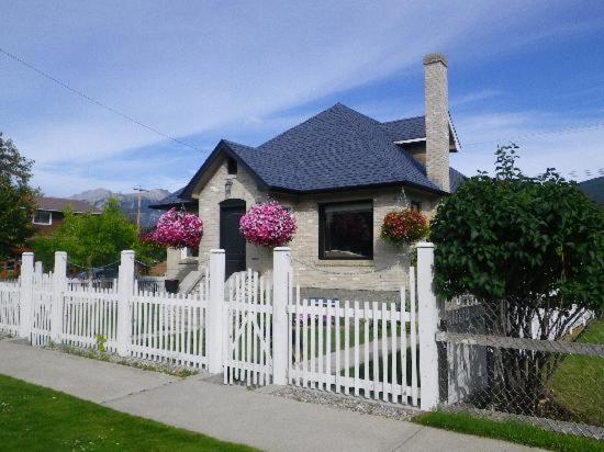 The White Brick Inn - Jasper