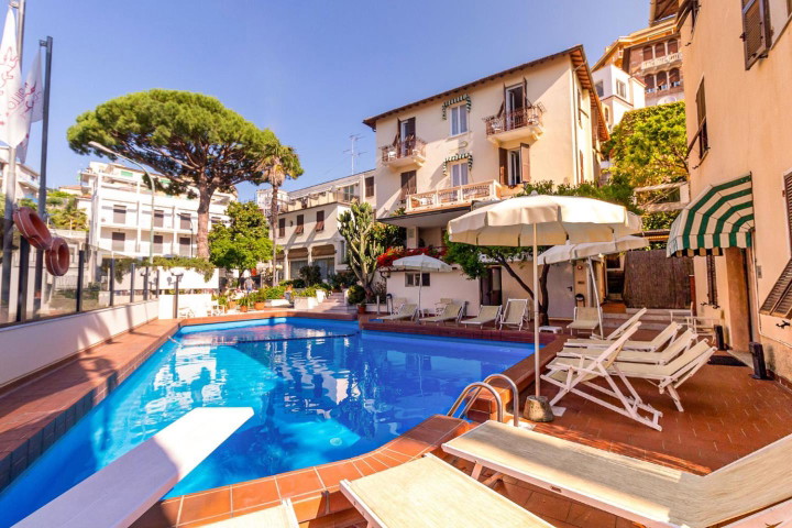 Coccodrillo Hotel & Apartments - Varazze