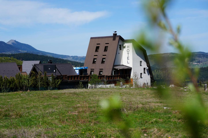 Hotel Planinska Kraljica - Ravna Planina - Pale - Bosnia and Herzegovina